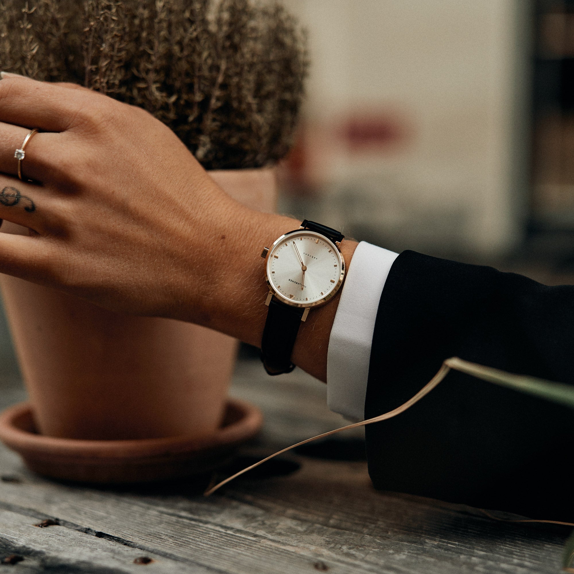 Our take on the perfect women’s watch. – Henry Archer Denmark